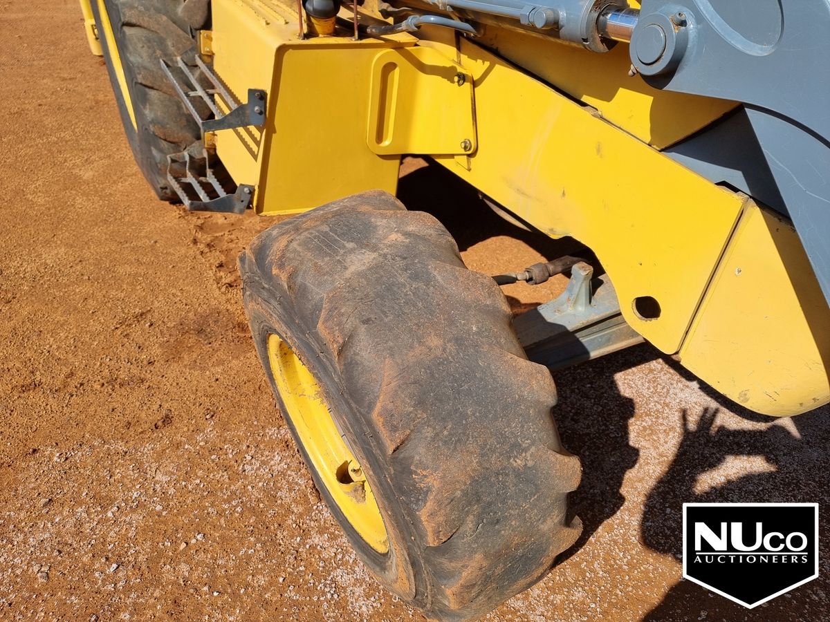 VOLVO BL61 4X4 TLB - BUILT UP | NUco Auctioneers