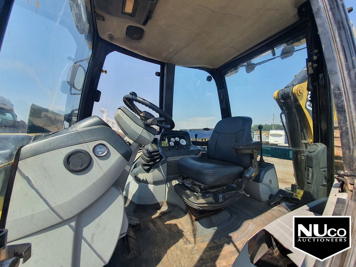 CAT 422E 4X4 TLB | NUco Auctioneers
