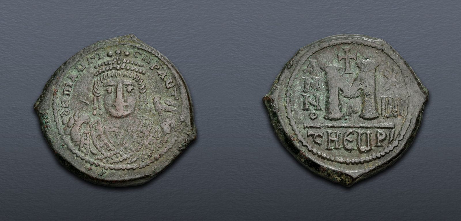 Maurice Tiberius. 582-602. Æ Follis (28mm, 11.07 g, 6h). Antioch (Theoupolis) mint, 1st officina ...