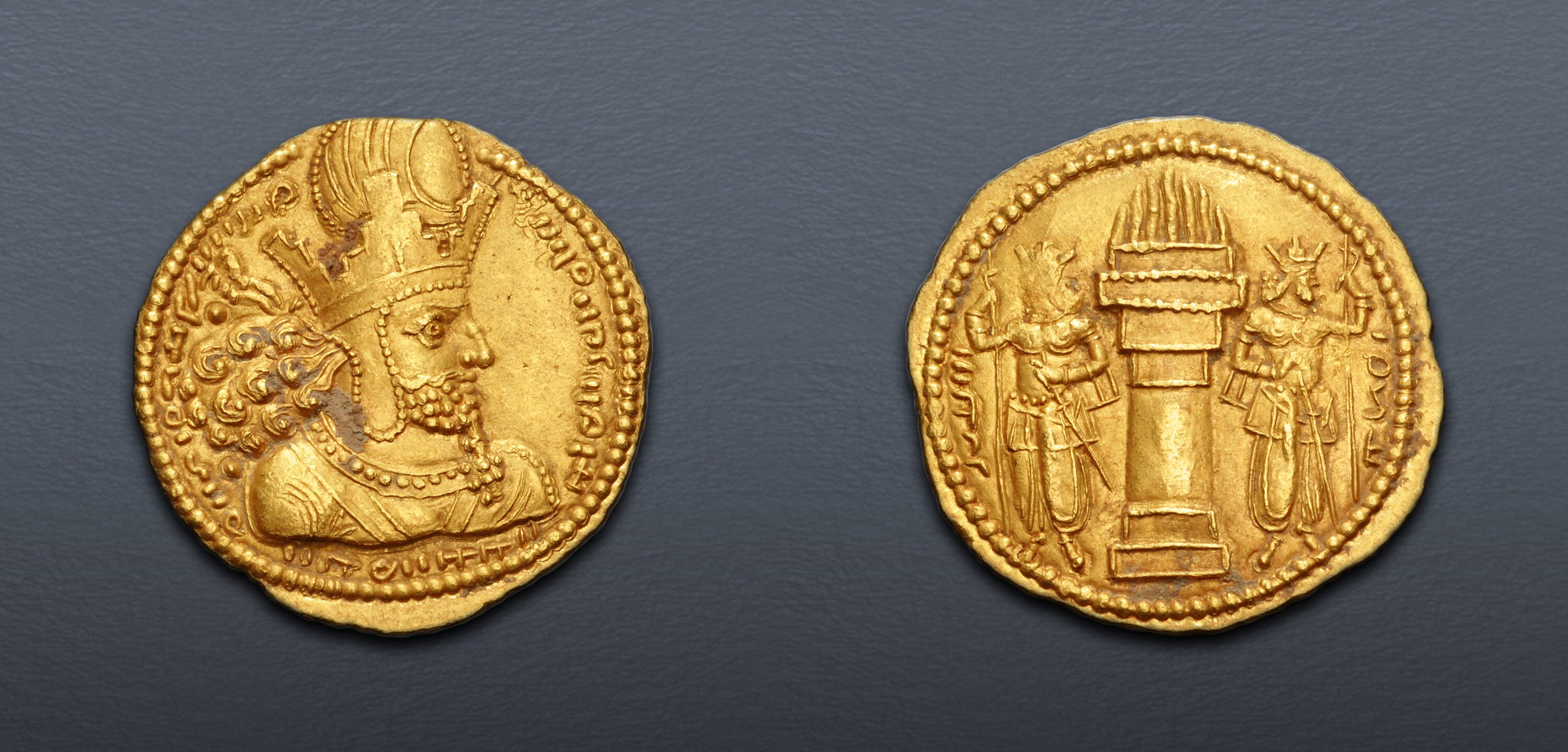 SASANIAN KINGS. Šābuhr (Shahpur) I. AD 240-272. AV Dinar (21mm, 7.24 g ...
