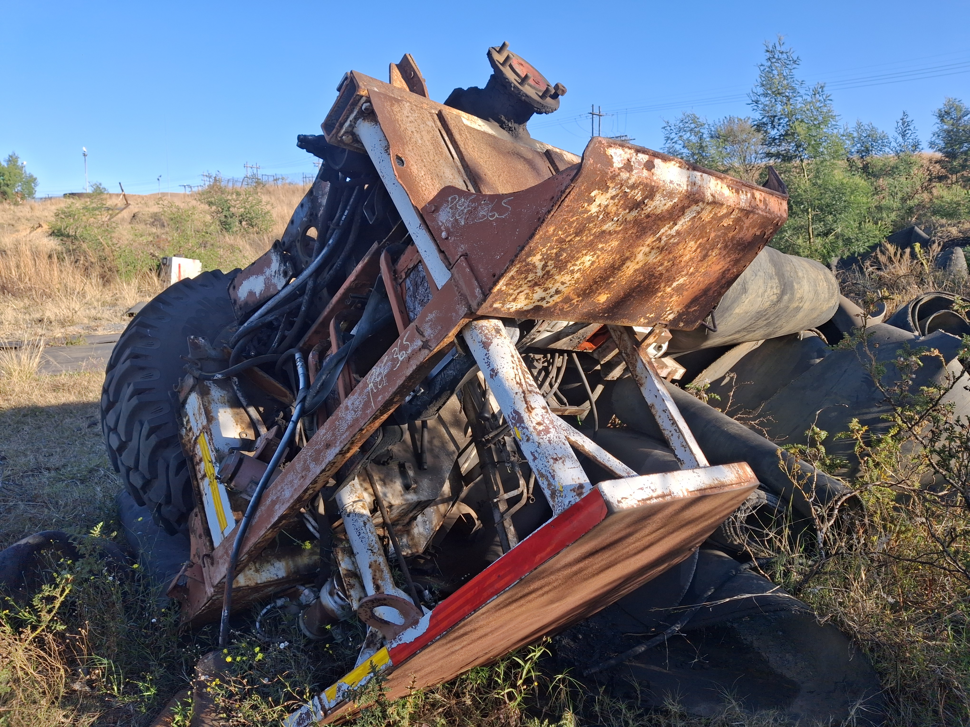 FLAMEPROOF TRACTOR WITH GEARBOX AND COVERS | Aucor