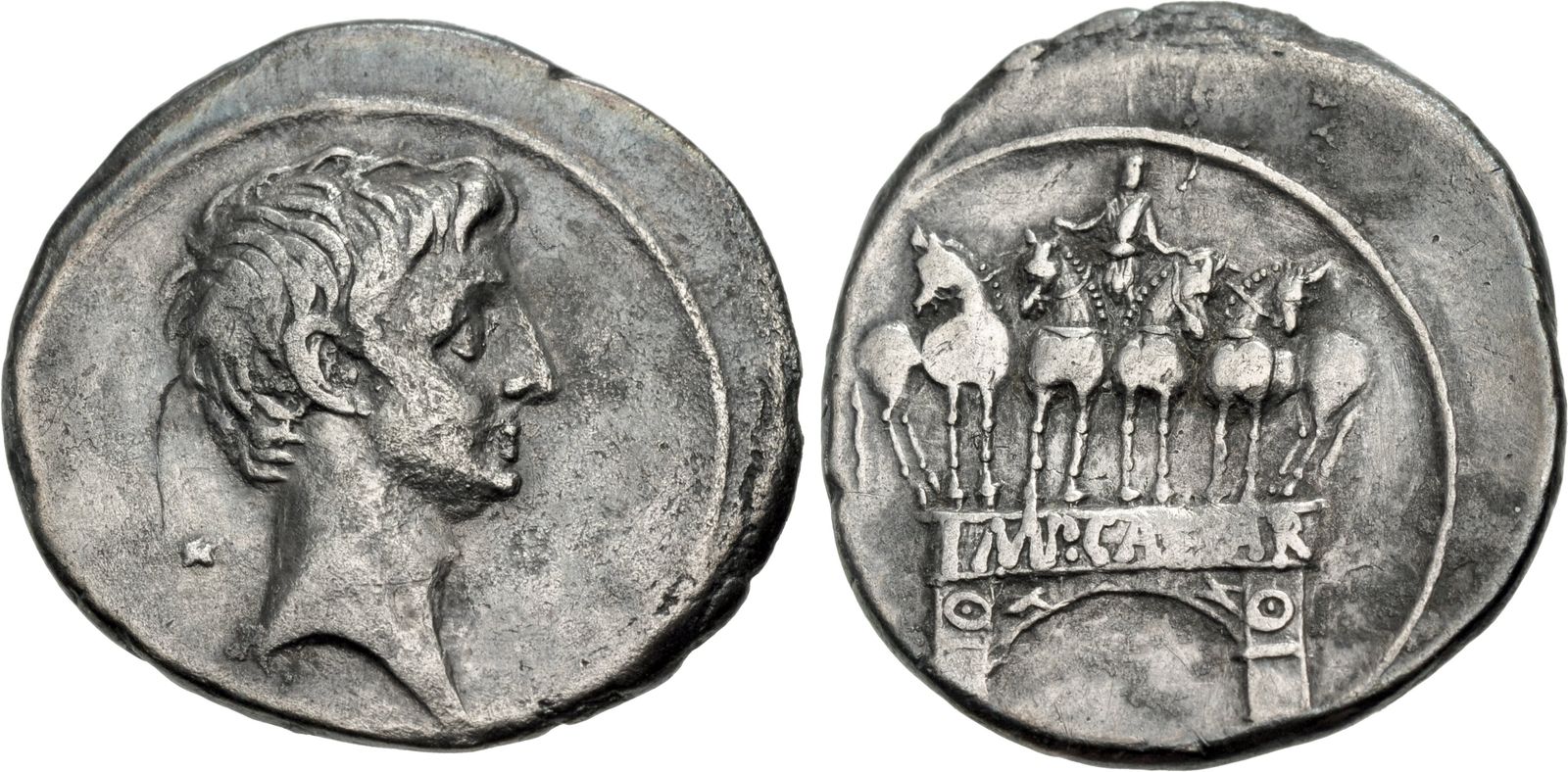 The Triumvirs. Octavian. Autumn 30-summer 29 BC. AR Denarius (20mm, 3. ...