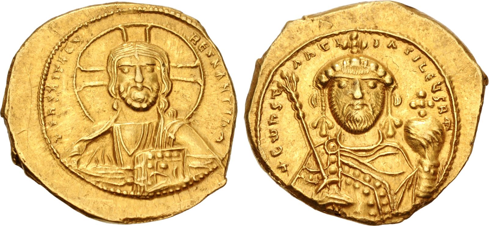 Constantine IX Monomachus. 1042-1055. AV Tetarteron Nomisma (18.5mm, 4. ...