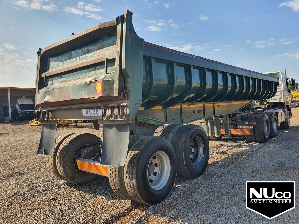 HENRED FRUEHAUF DOUBLE AXLE COPELYN TRAILER | NUco Auctioneers