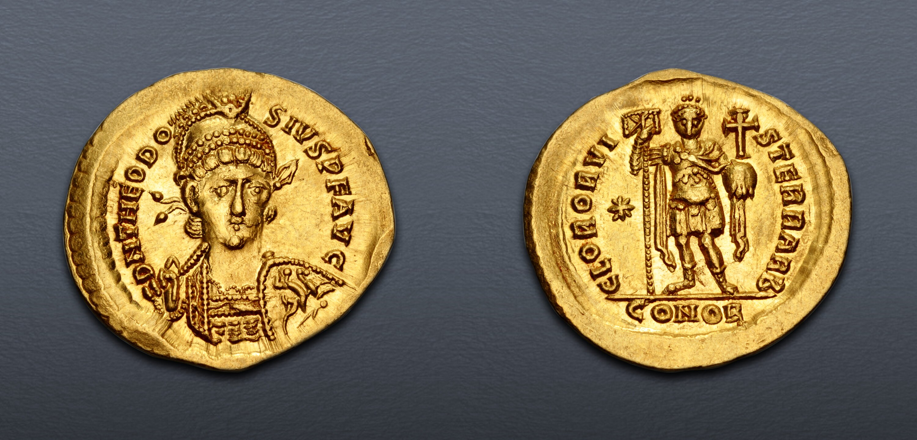 Theodosius II. AD 402-450. AV Solidus (21.5mm, 4.33 g, 6h ...