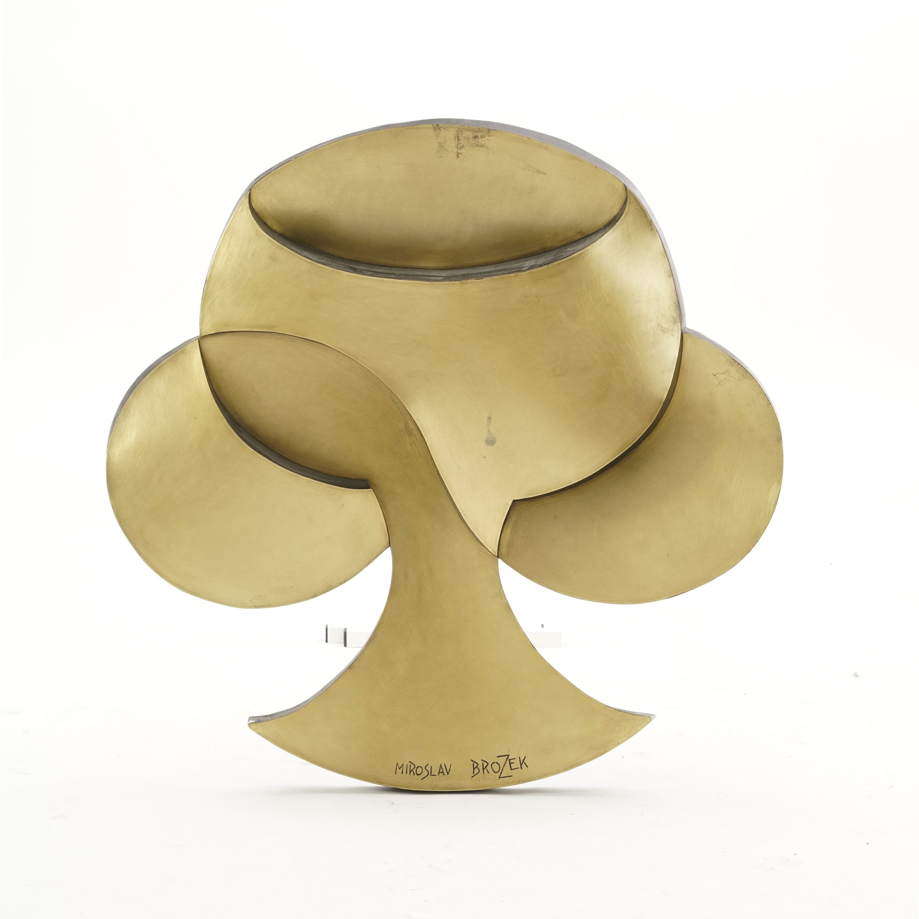 Miroslav Brozek (1942), Trèfle, sculpture en bois et stucs dorés | Barnebys