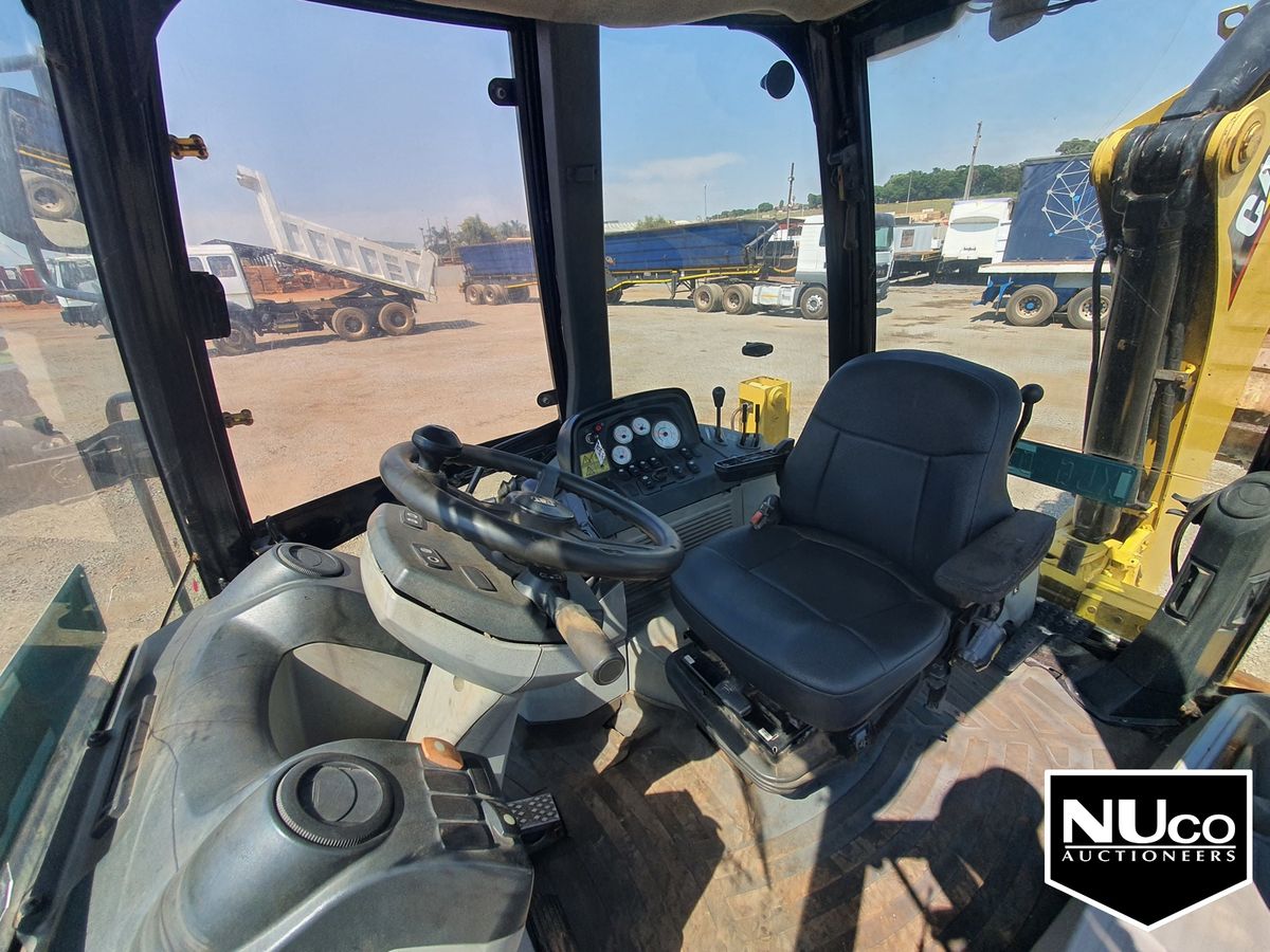 CAT 422E 4X4 TLB | NUco Auctioneers