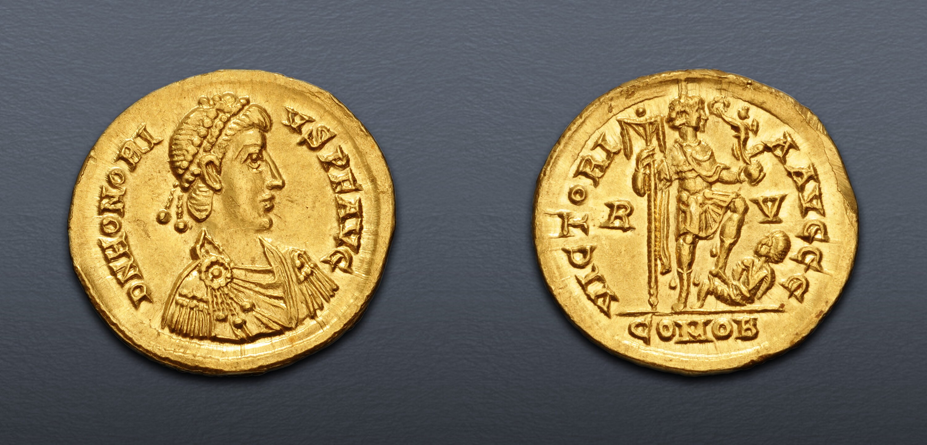 Honorius. AD 393-423. AV Solidus (21mm, 4.52 g, 6h). Ravenna mint ...
