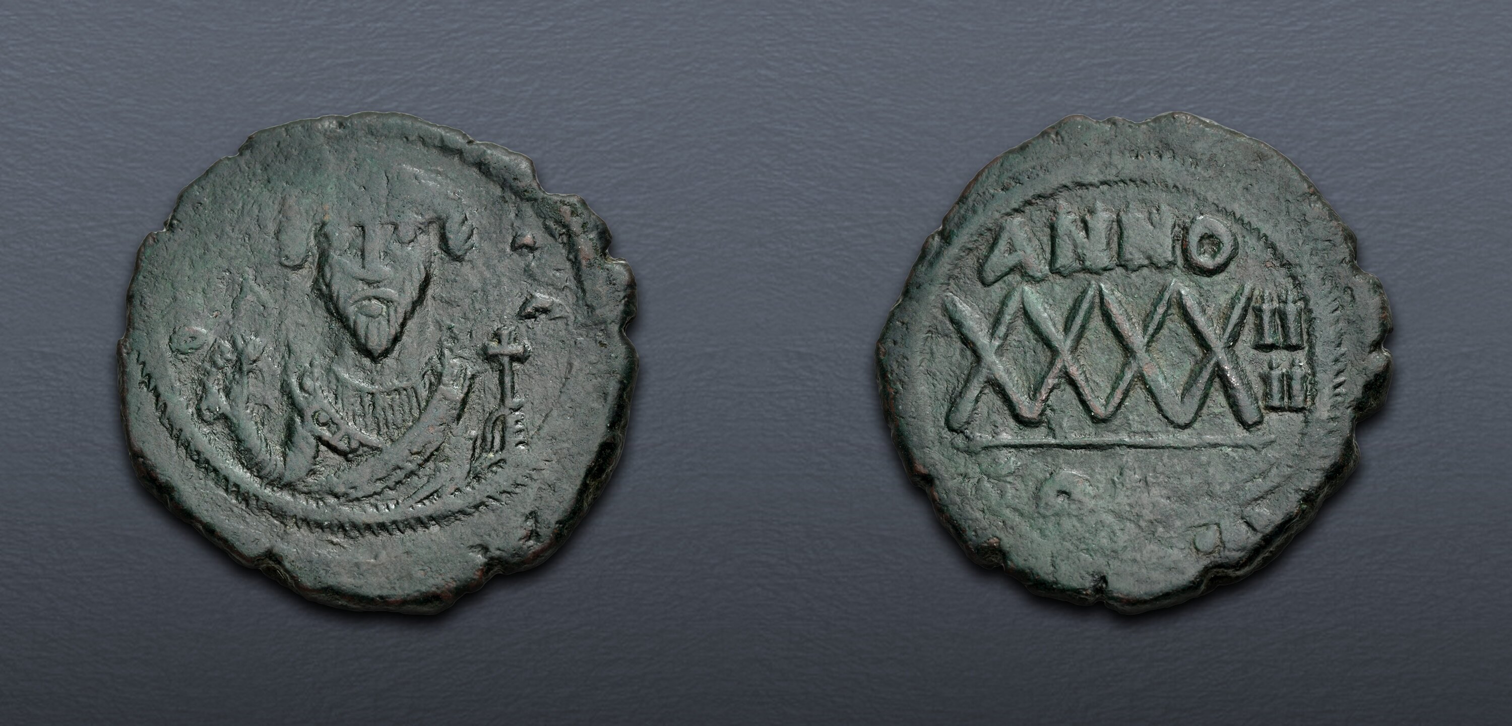 Phocas. 602-610. Æ Follis (29mm, 10.70 g, 7h). Constantinople mint ...