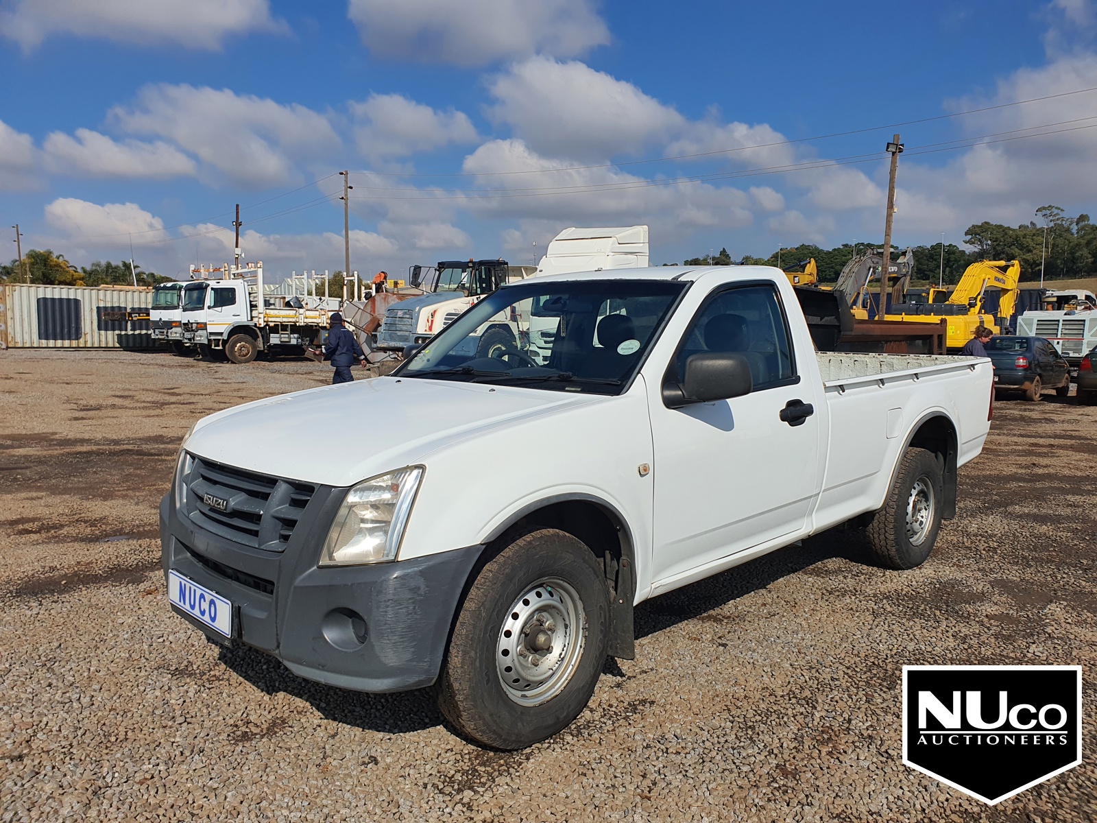ISUZU SINGLE CAB MANUAL LDV | NUco Auctioneers