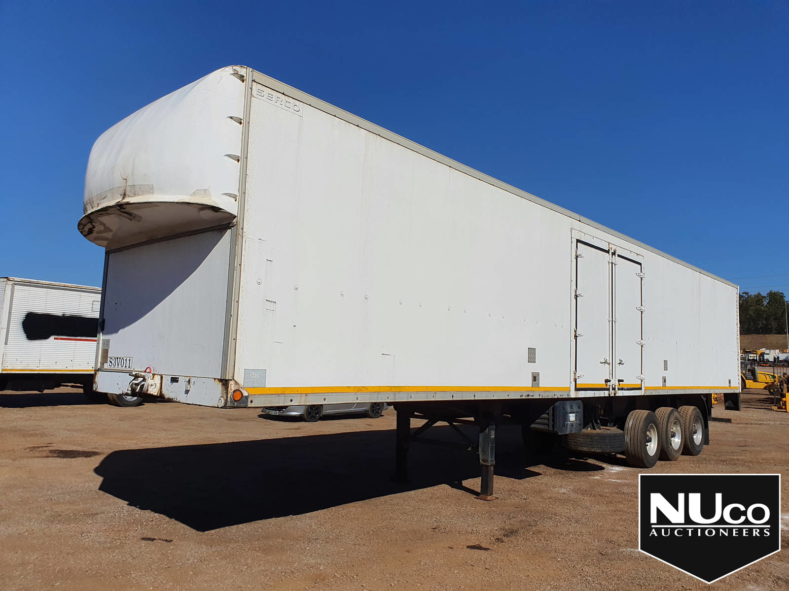 SERCO TRI AXLE VOLUME BODY TRAILER | NUco Auctioneers