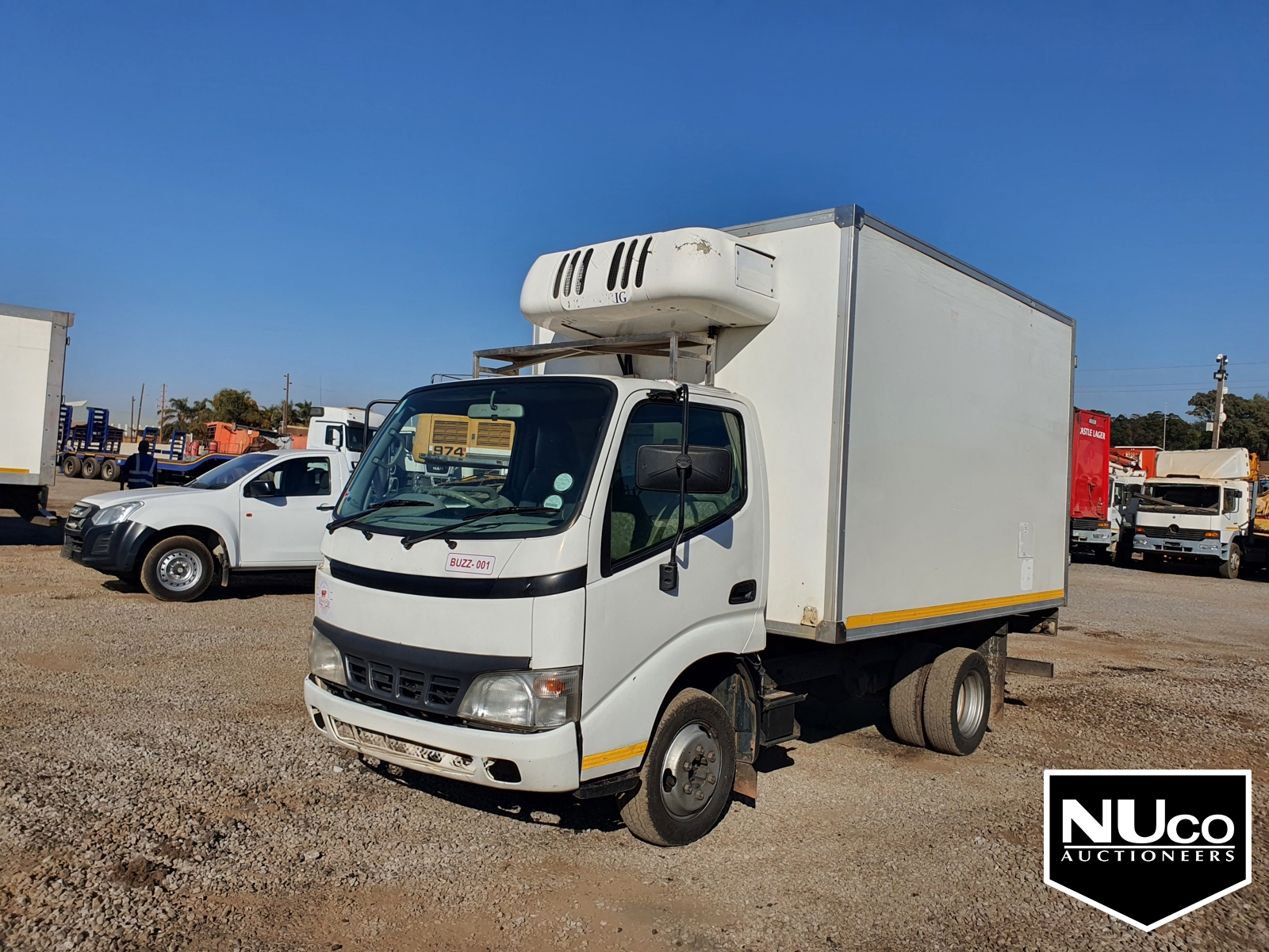 2014 TOYOTA DYNA 4X2 VOLUME BODY TRUCK WITH TRANSFRIG REFRIGIRATION ...