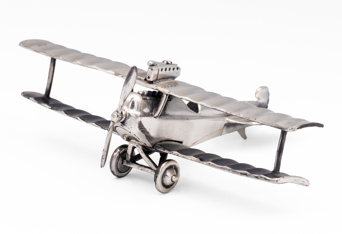 MINIATURE SILVER REPLICA OF A WWI GERMAN FIGHTER PLANE | Spink