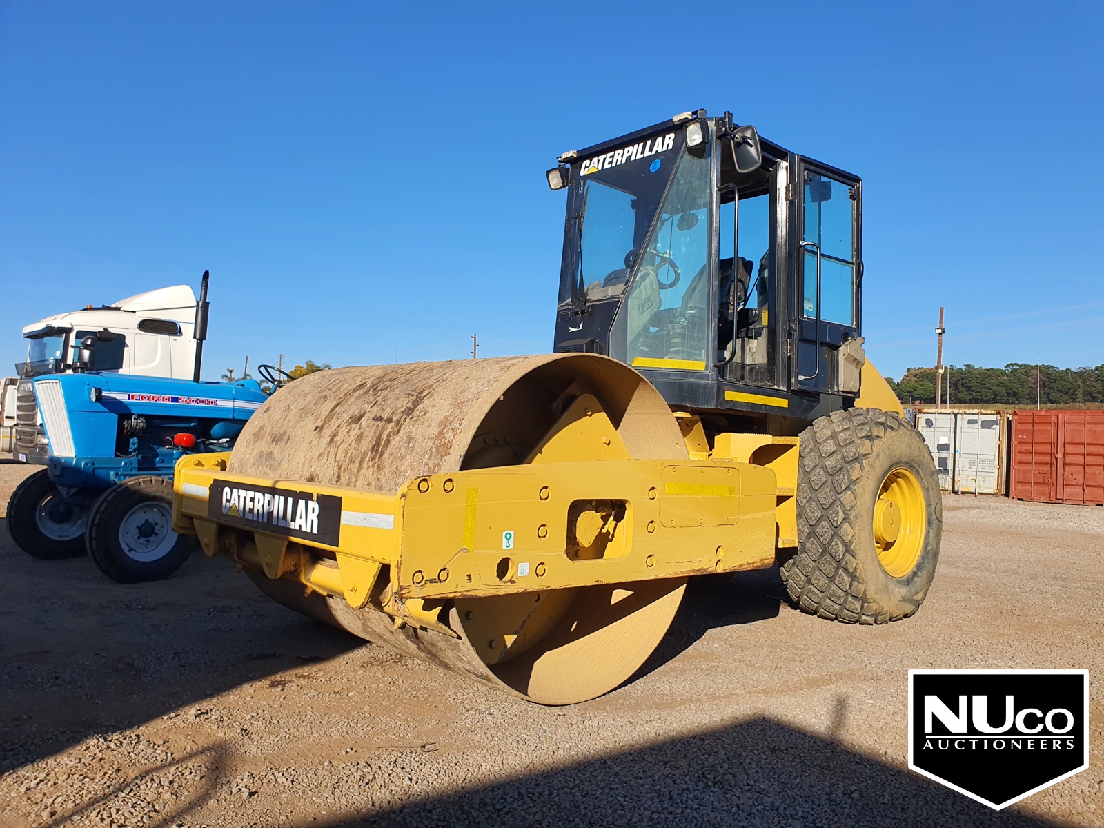 CAT CS533E SMOOTH DRUM ROLLER - NO VAT | NUco Auctioneers