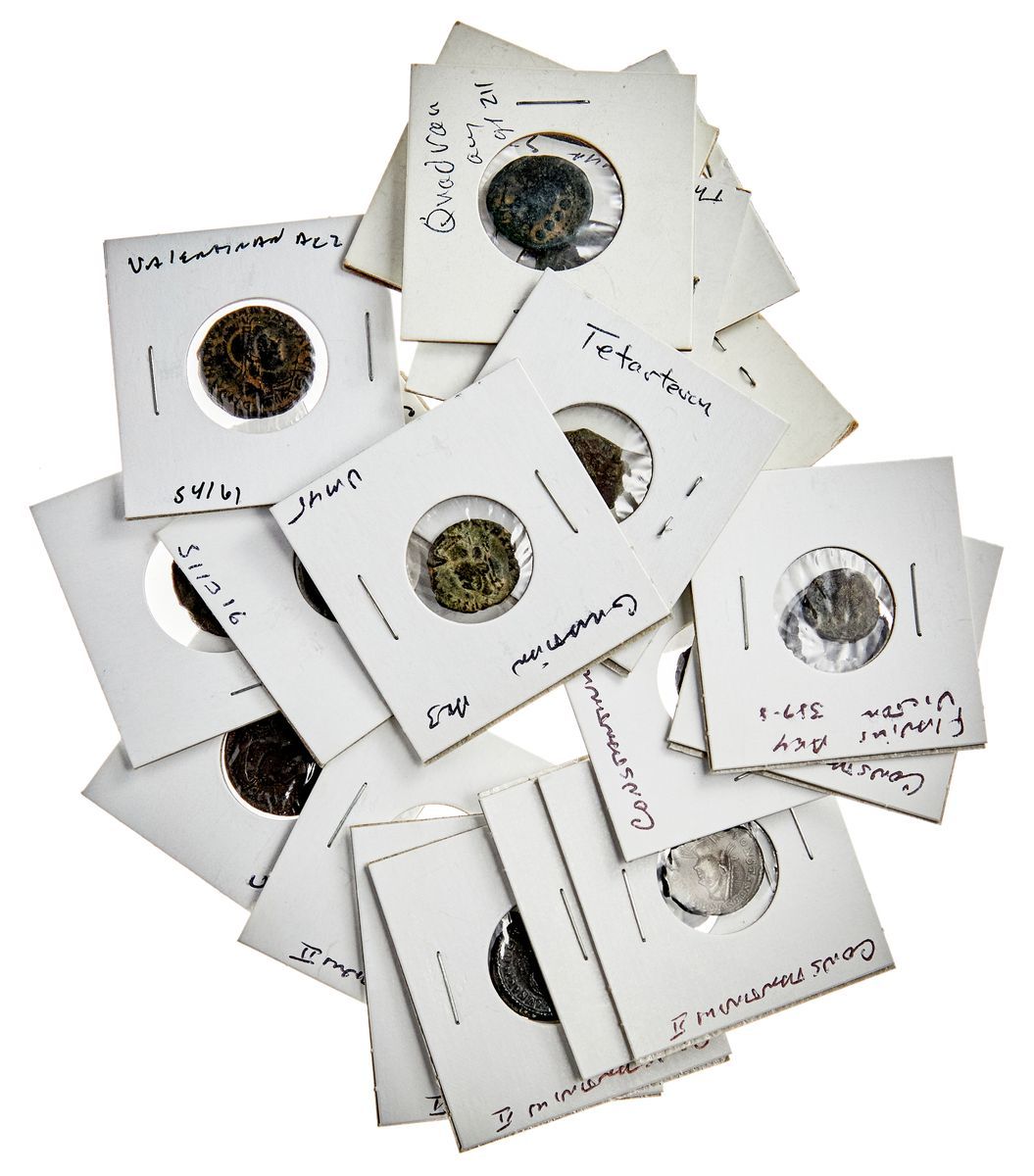 Assortment of Roman AEs. Includes 4th Century issues (10) of ...