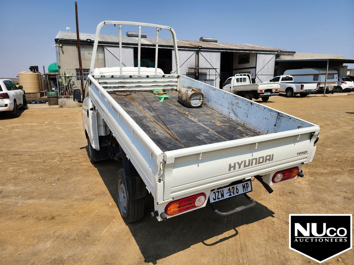 2020 HYUNDAI H100 2.6 DROPSIDE TIPPER LDV | NUco Auctioneers