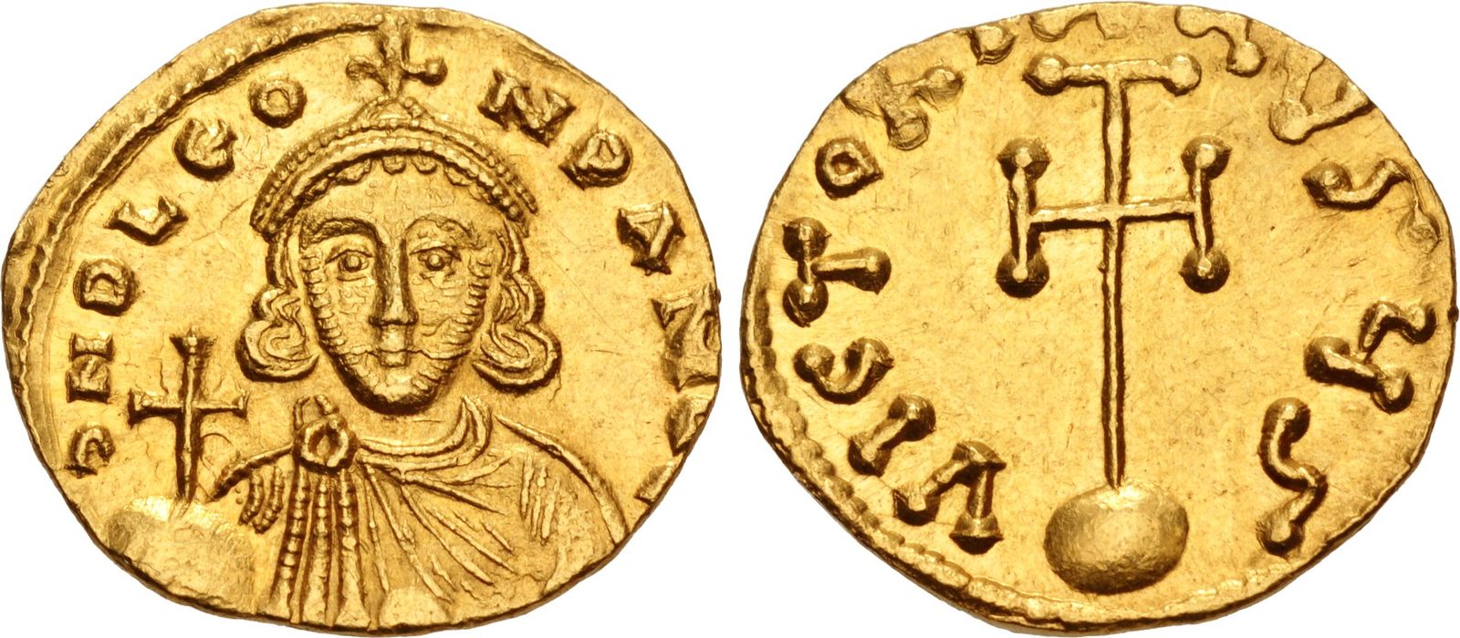 Leo III the "Isaurian". 717-741. AV Semissis (17mm, 2.16 g, 6h ...