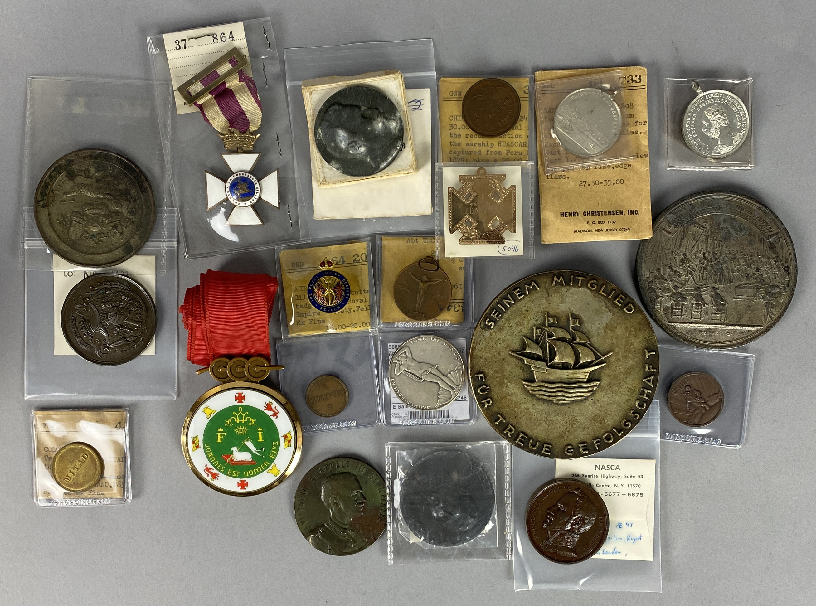 WORLD. Miscellaneous. Lot of nineteen (19) base metal medals and orders ...