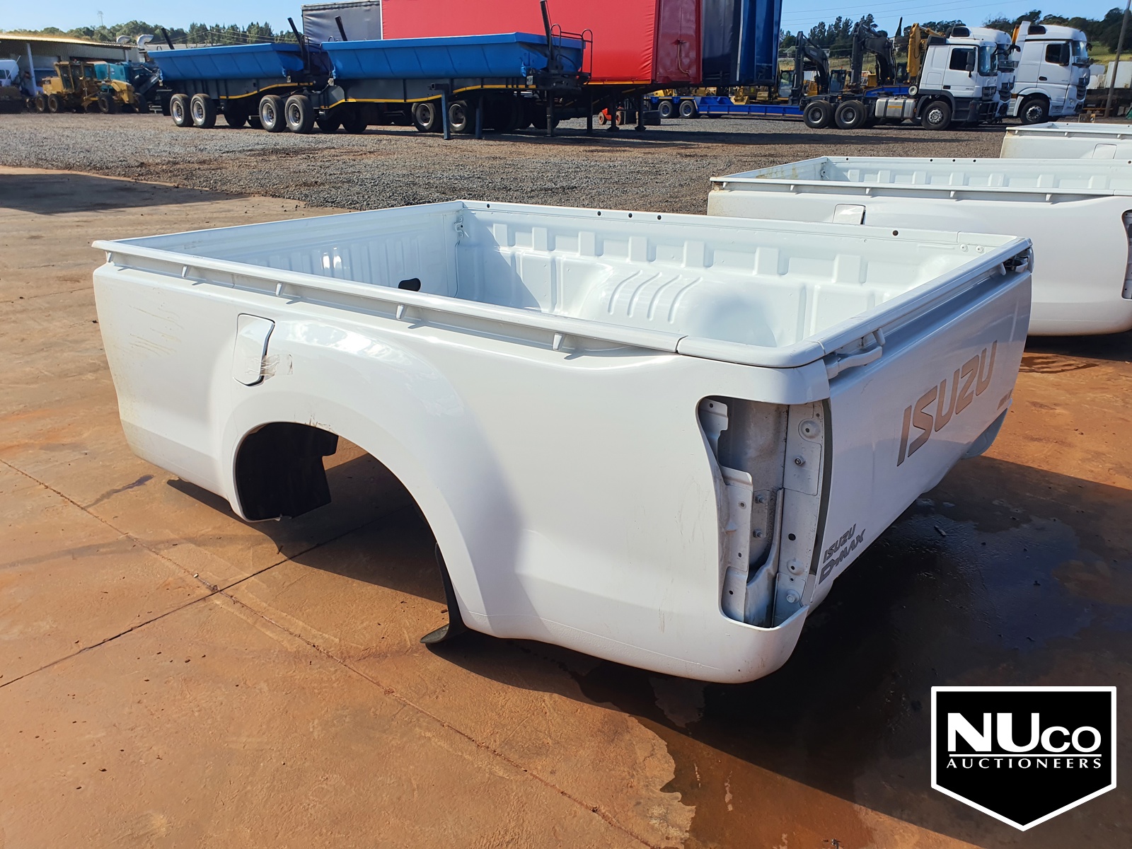 ISUZU HILUX GD6 SINGLE CAB LOAD BIN | NUco Auctioneers