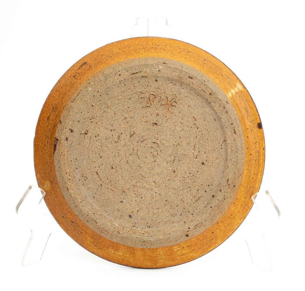 American Studio Pottery Articles, 4 | Auctions at Showplace