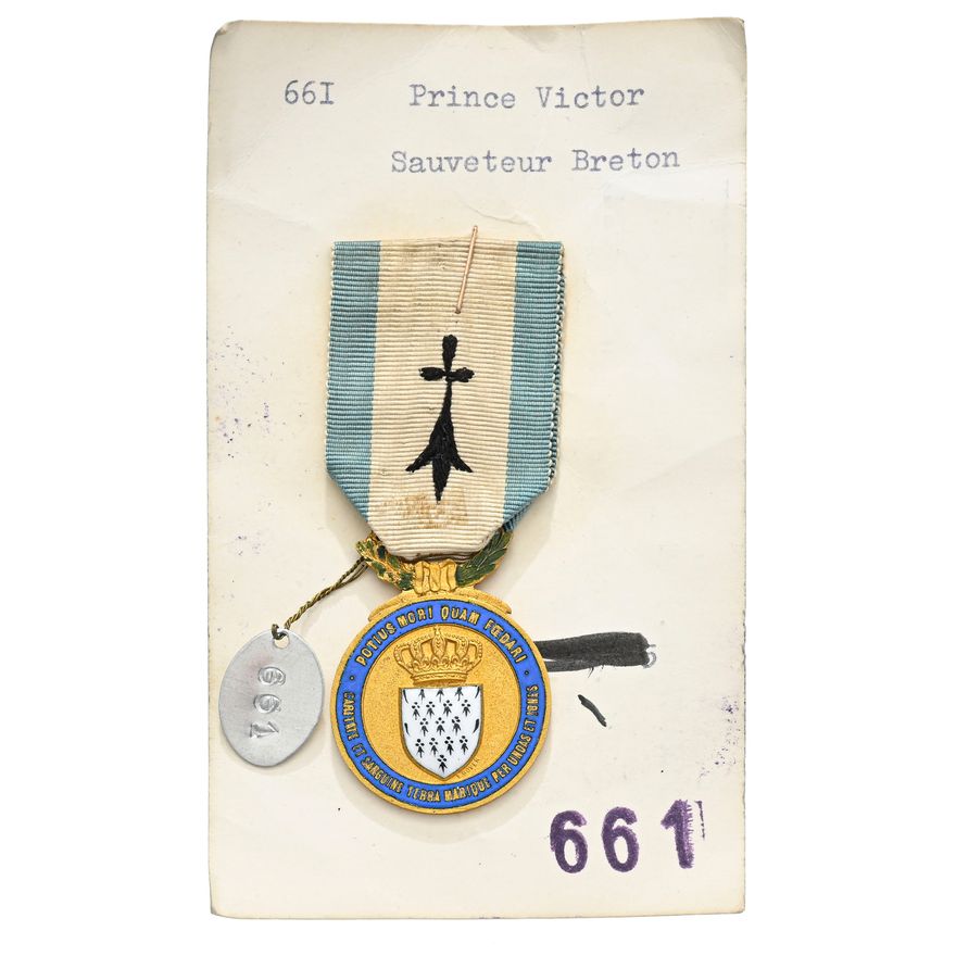 Société des Hospitaliers Sauveteurs bretons, fondé en 1873, médaille en ...