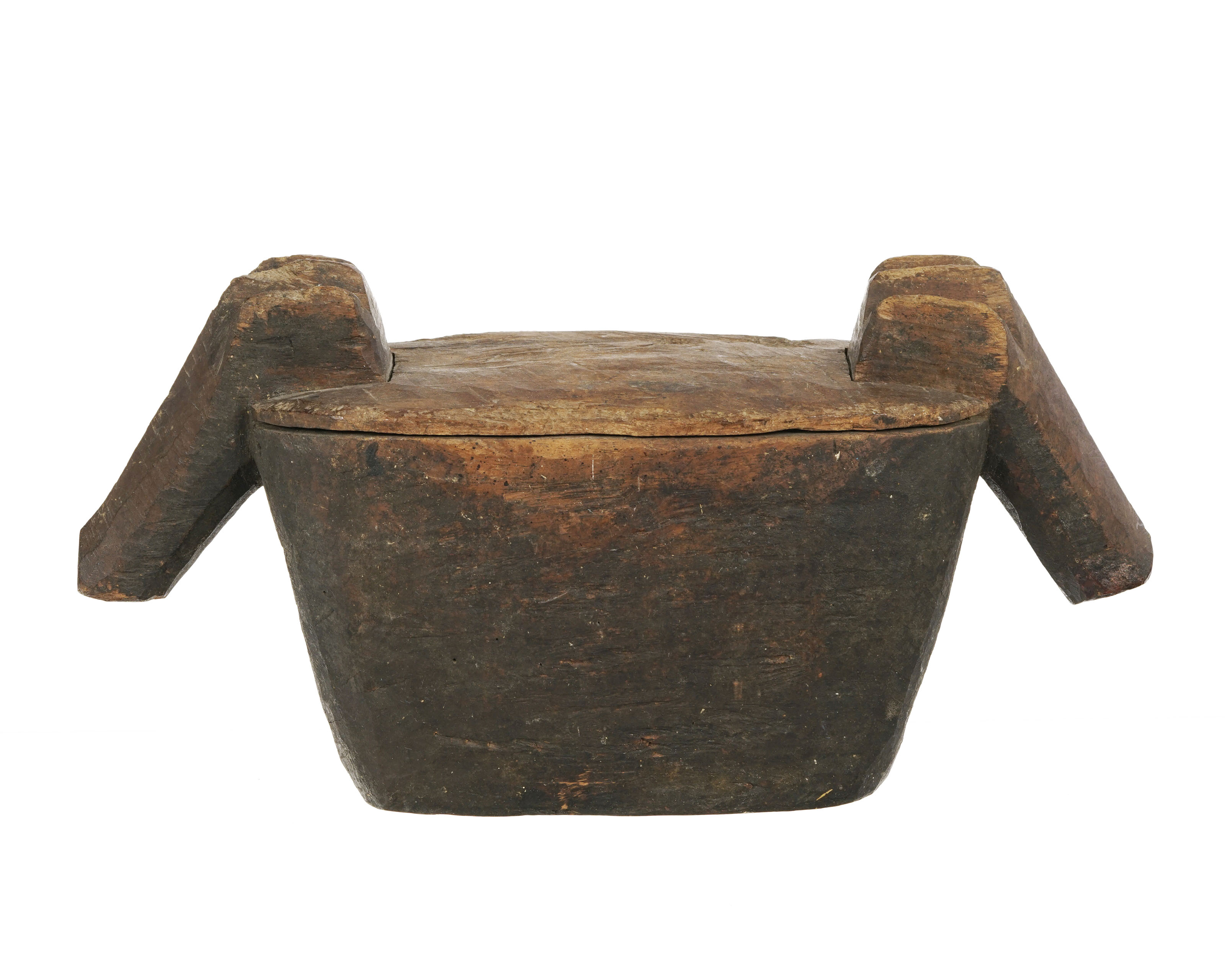 Boîte rituelle à offrande punamhan en bois, Ifugao, Philippines, XIX ...