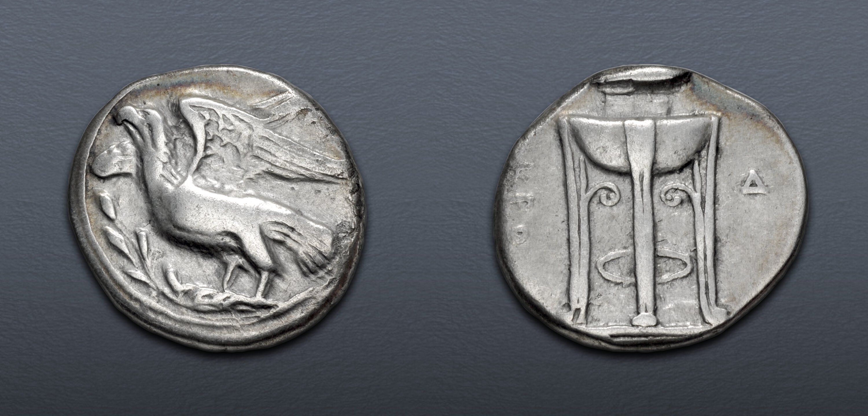 BRUTTIUM, Kroton. Circa 350-300 BC. AR Nomos (22mm, 7.68 g, 11h). Near ...