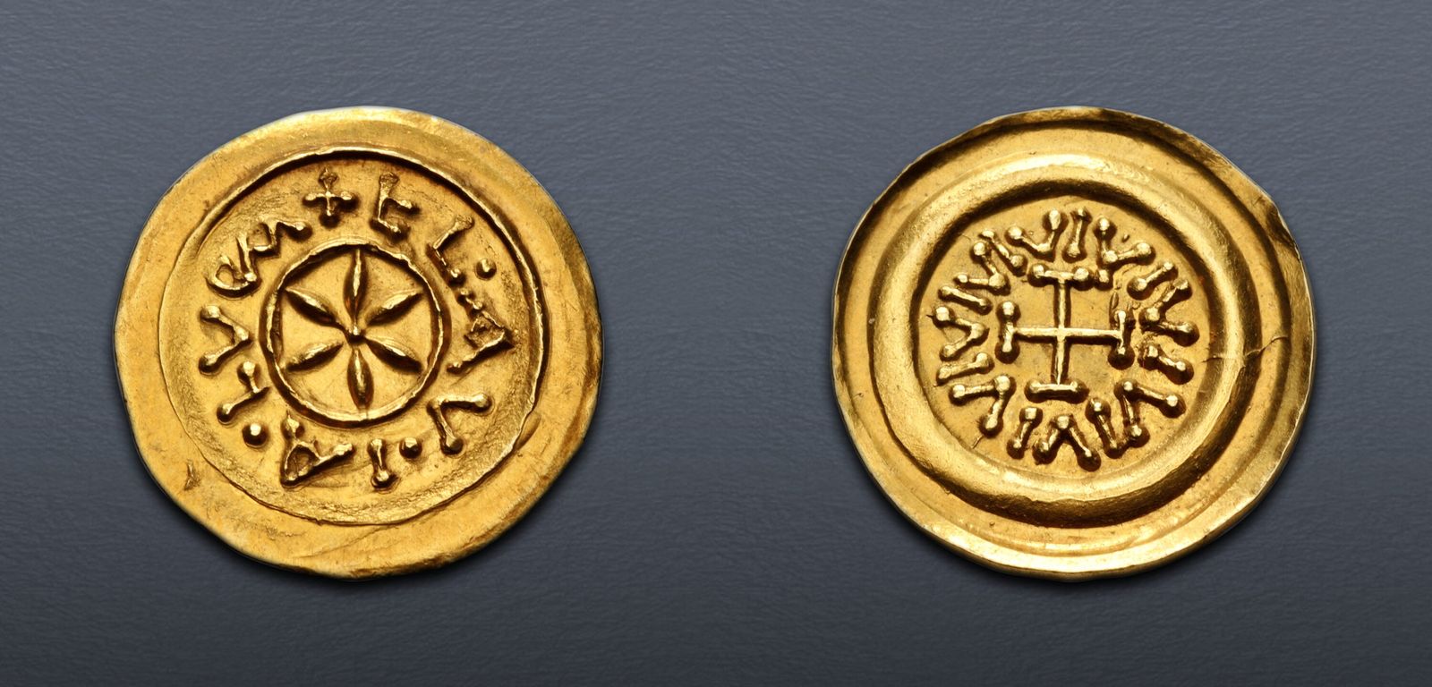 LOMBARDS, Tuscany. Municipal coinage. Circa 700-750. AV Tremissis (27mm ...