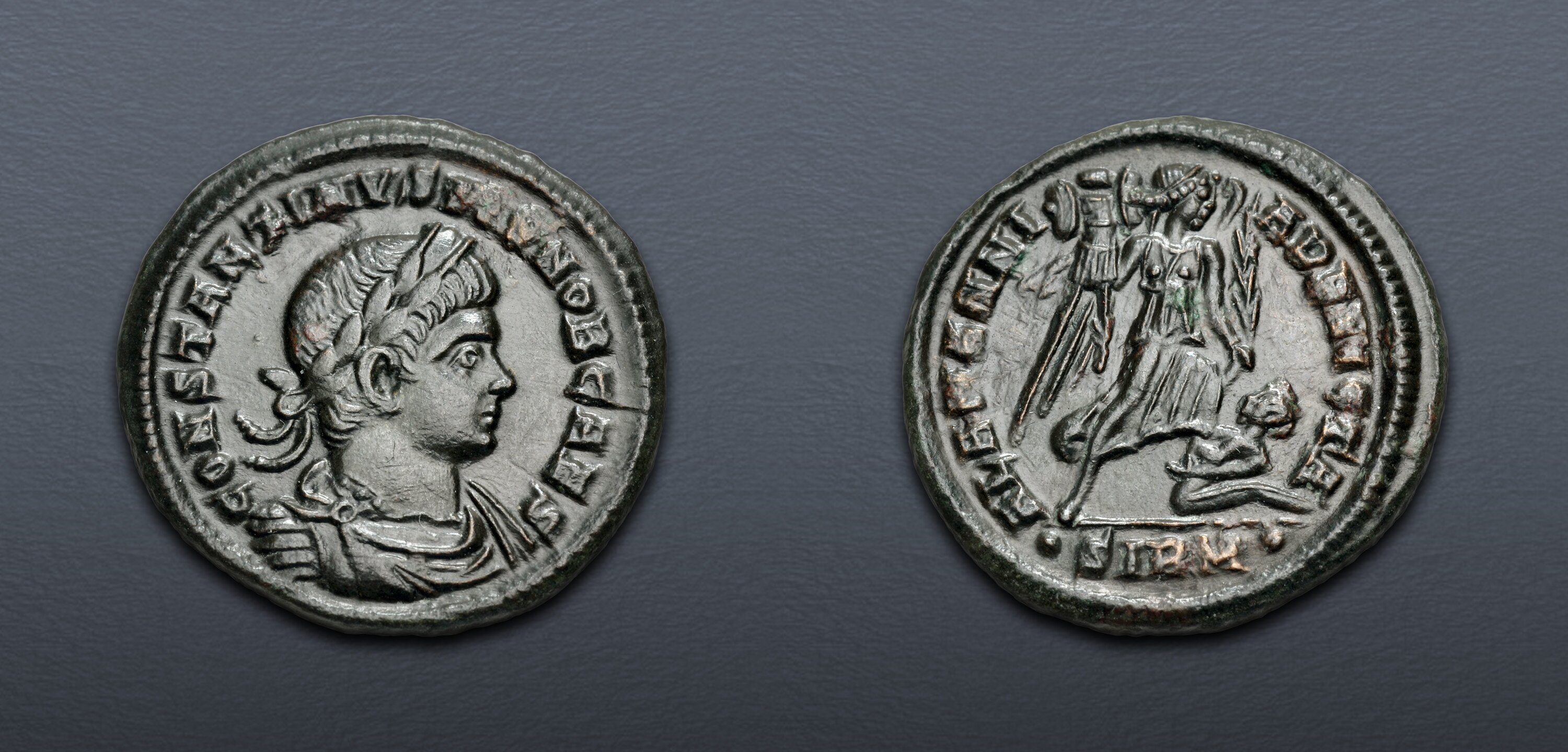 Constantine II. As Caesar, AD 316-337. Æ Follis (19.5mm, 3.44 g, 6h). Sirmium mint. Struck under ...