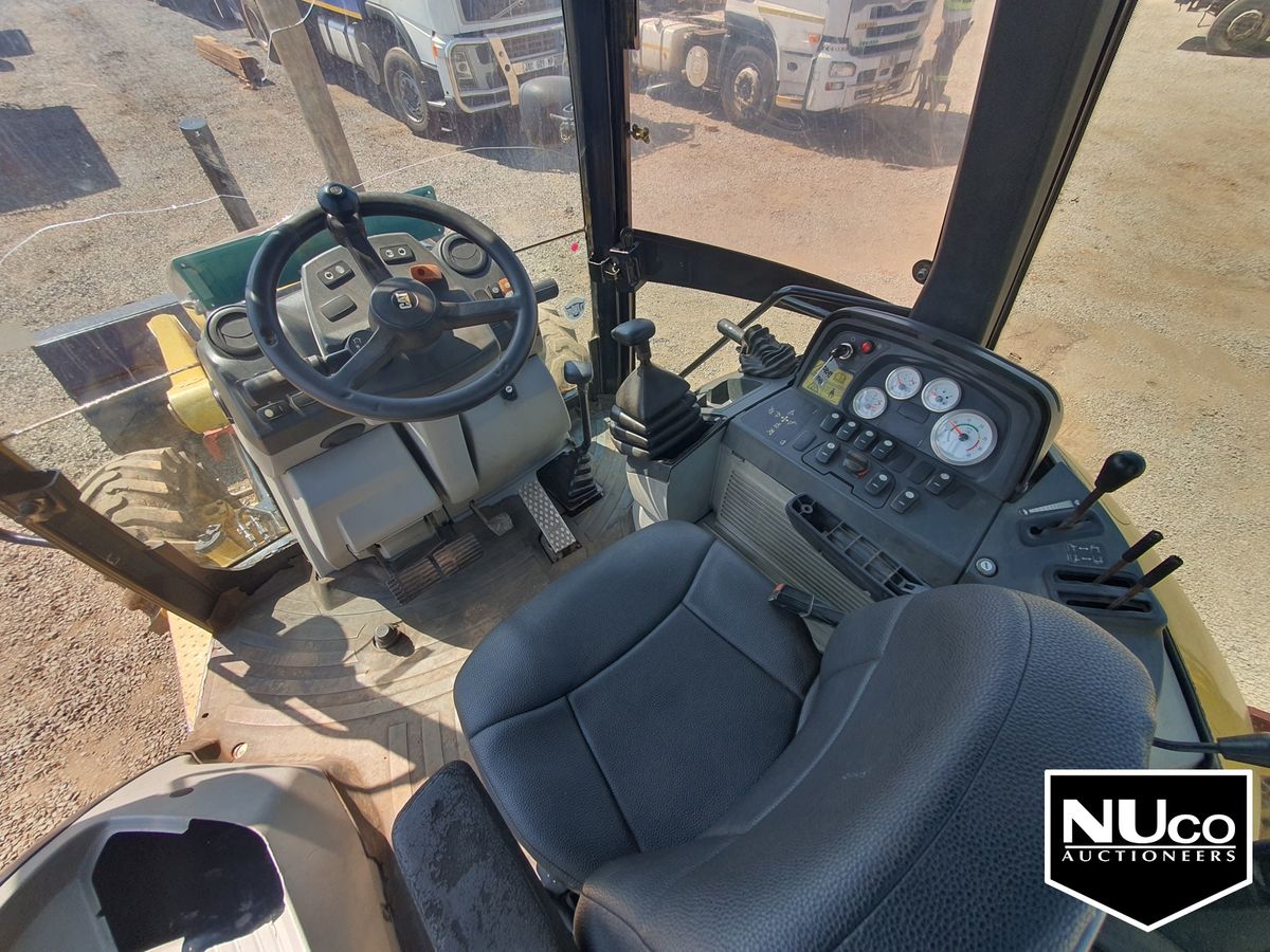 CAT 422E 4X4 TLB | NUco Auctioneers