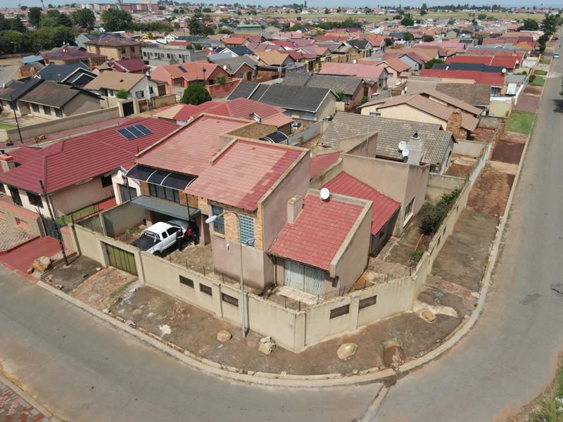 Home in Dobsonville Ext 2 | Asset Auctions