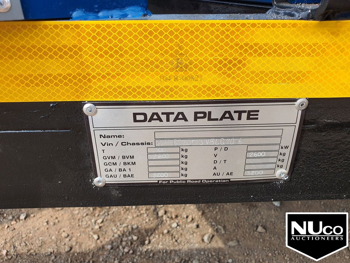 BRAKED DOUBLE AXLE BREAKNECK CAR TRAILER WITH RATCHET WINCH | NUco ...