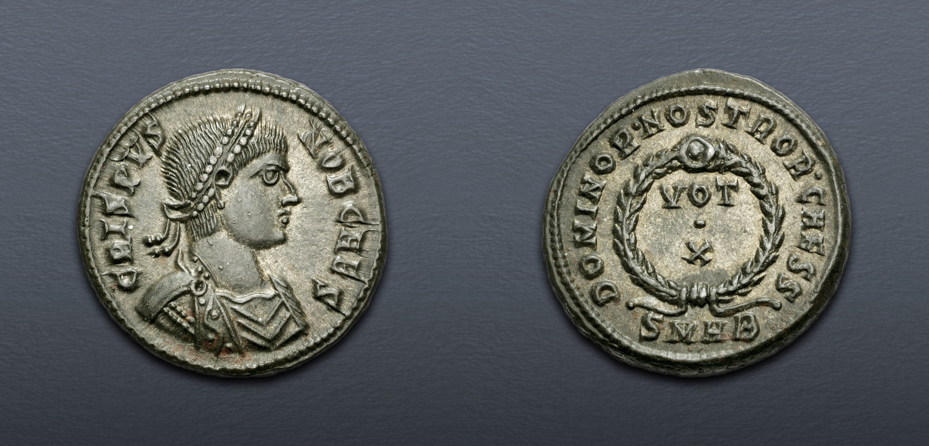 Crispus. Caesar, AD 316-326. Æ Follis (18mm, 4.12 g, 12h). Heraclea ...