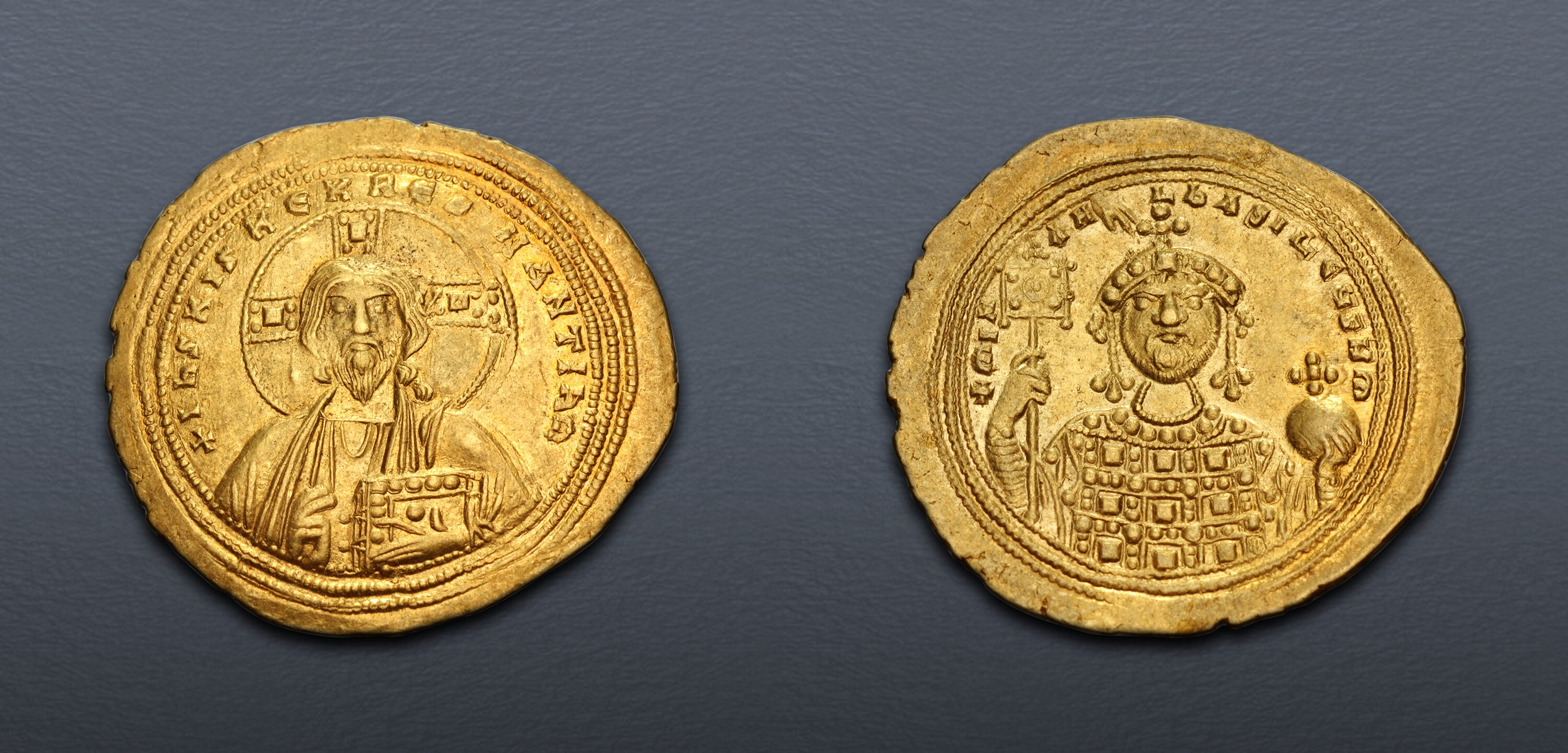 Michael IV the Paphlagonian. 1034-1041. AV Histamenon Nomisma (27mm, 4. ...