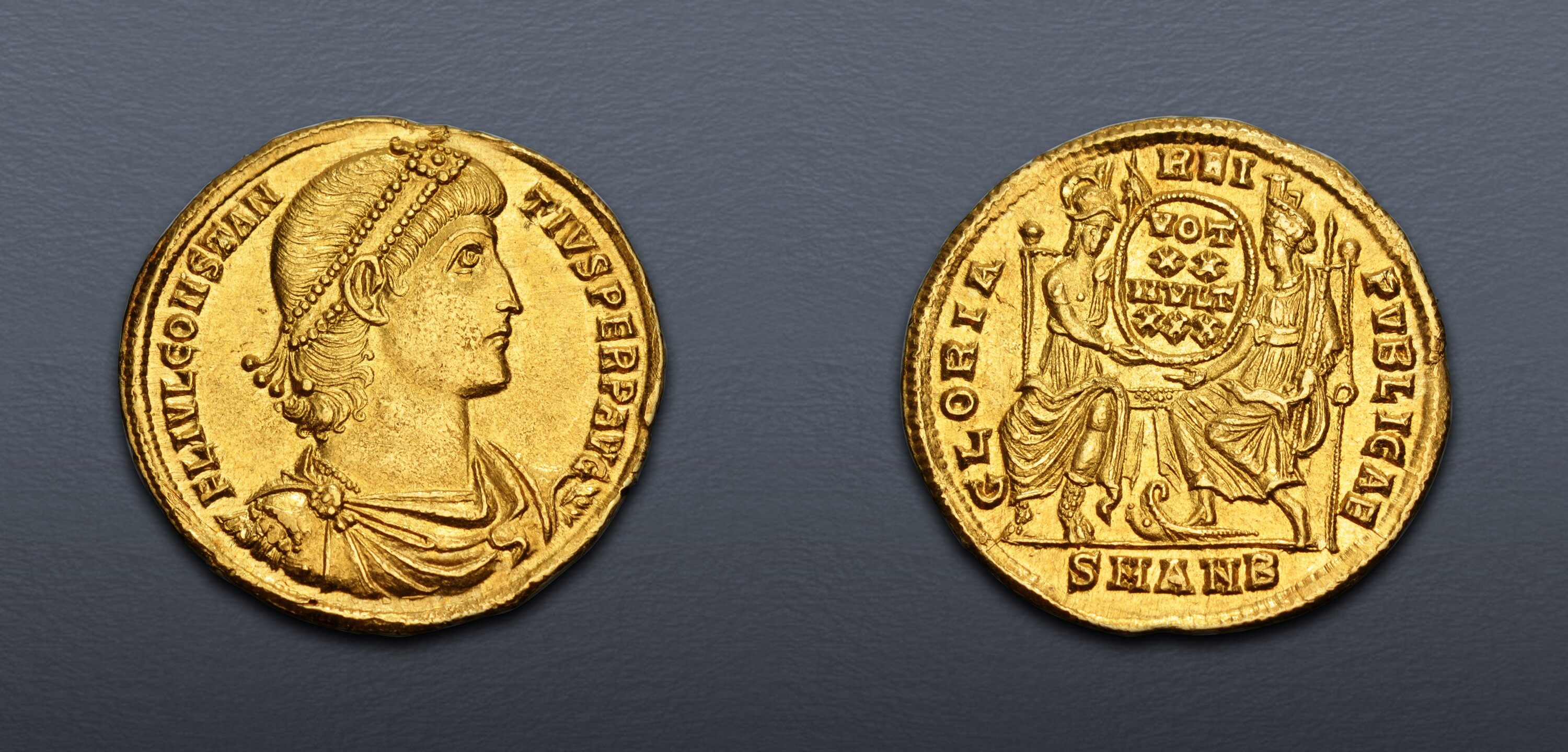 Constantius II. AD 337-361. AV Solidus (21mm, 4.49 g, 6h). Antioch mint ...
