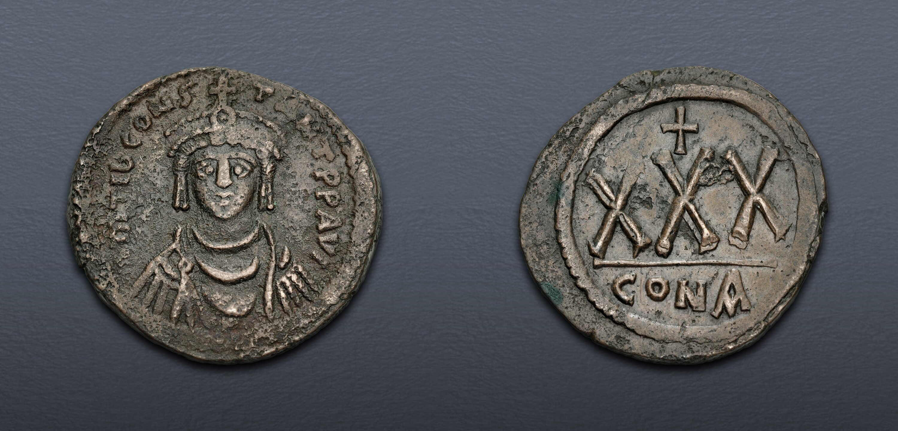 Tiberius II Constantine. 578-582. Æ 3/4 Follis – 30 Nummi (32mm, 13.37 ...