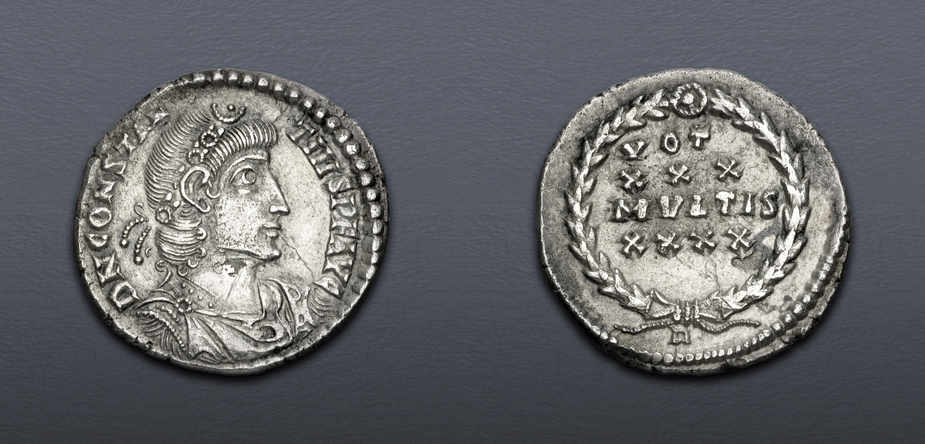 Constantius II. AD 337-361. AR Siliqua (19mm, 3.38 g, 6h). Rome mint ...